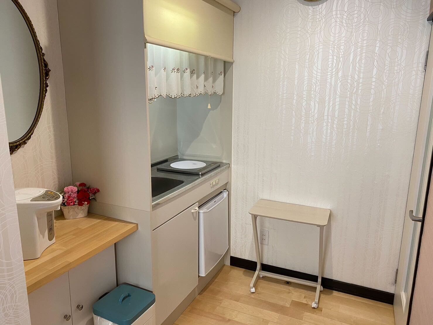 高崎駅東口から徒歩8分のヨガスタジオ！完全個室の大小3面鏡張りでヨガレッスンができます！の写真8