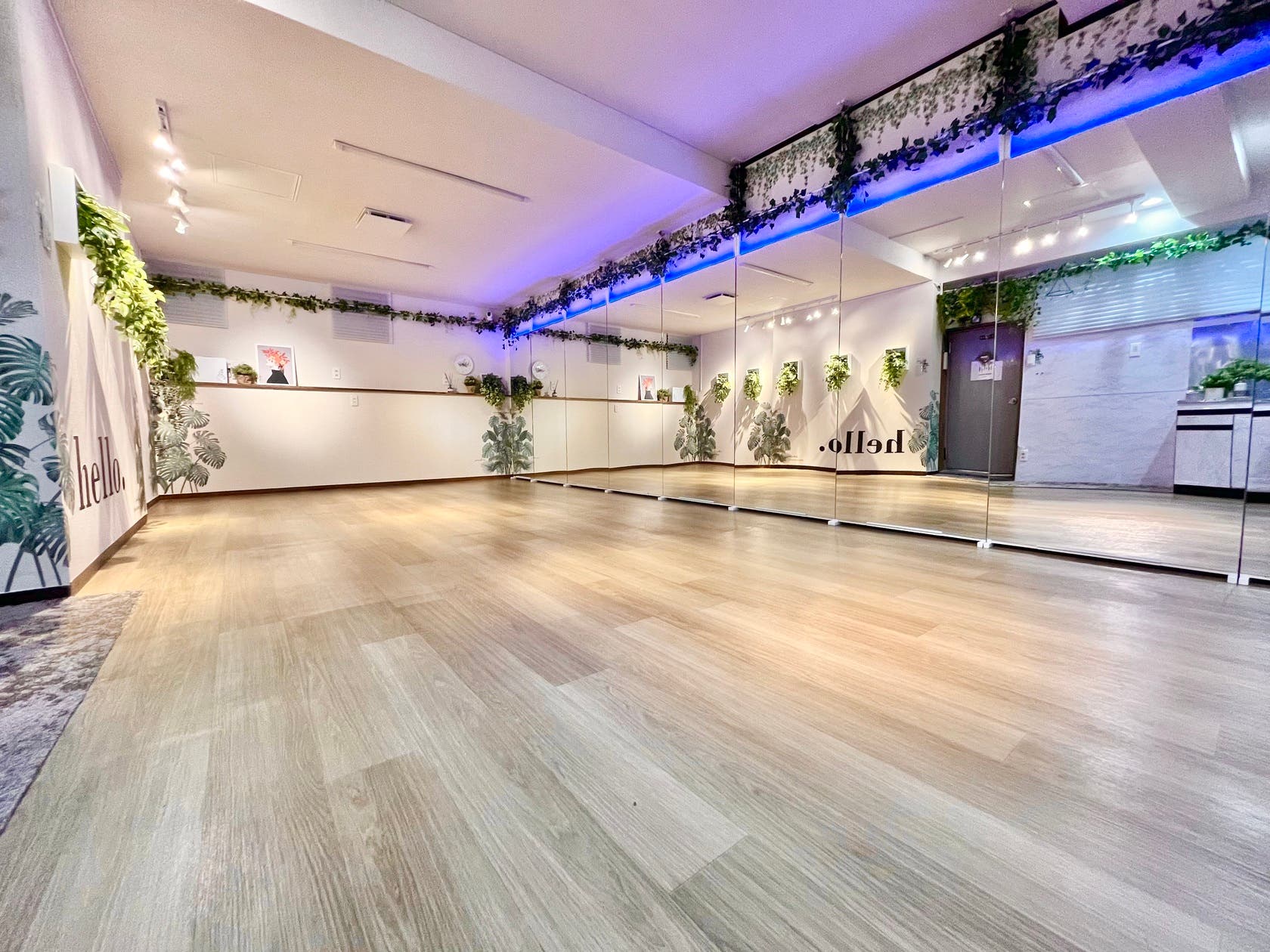 【蒲田駅東口5分】エアコンNEW！鏡約7mの綺麗で広いスタジオでダンス・ヨガ・ピラティス・演劇・撮影などに☆振動の出るダンス✖の写真4