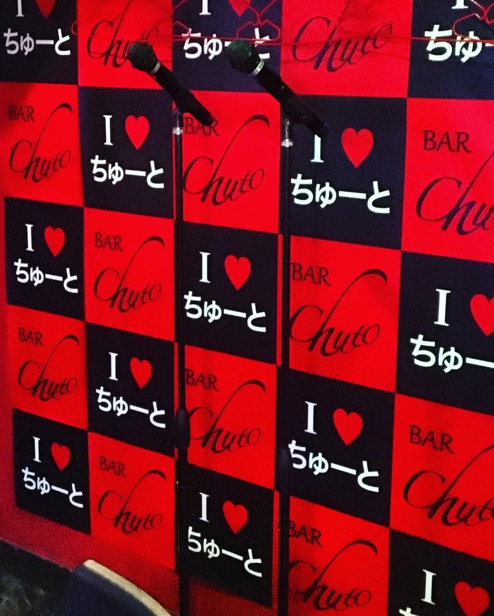 持ち込み飲食OK‼︎カラオケ教室や貸切りパーティーなどに最適‼︎ゆったりソファー席もあり、広々空間で大人数でのご利用も可能です。の写真7