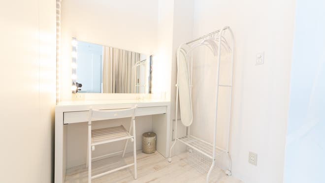 中津駅から2分!梅田や大阪駅からも10分圏内。自然光あふれるフォトスタジオの写真18