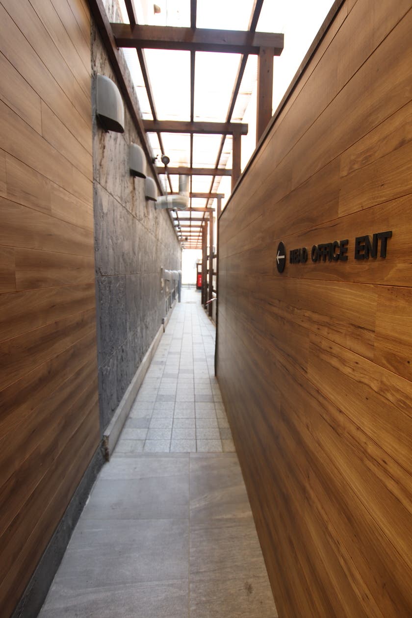 小会議室✨リニューアル限定価格✨【南森町・天神橋・天満】最大15名／Wi-Fi／駅近🚃／飲食可🍵／綺麗✨／会議🍀の写真9