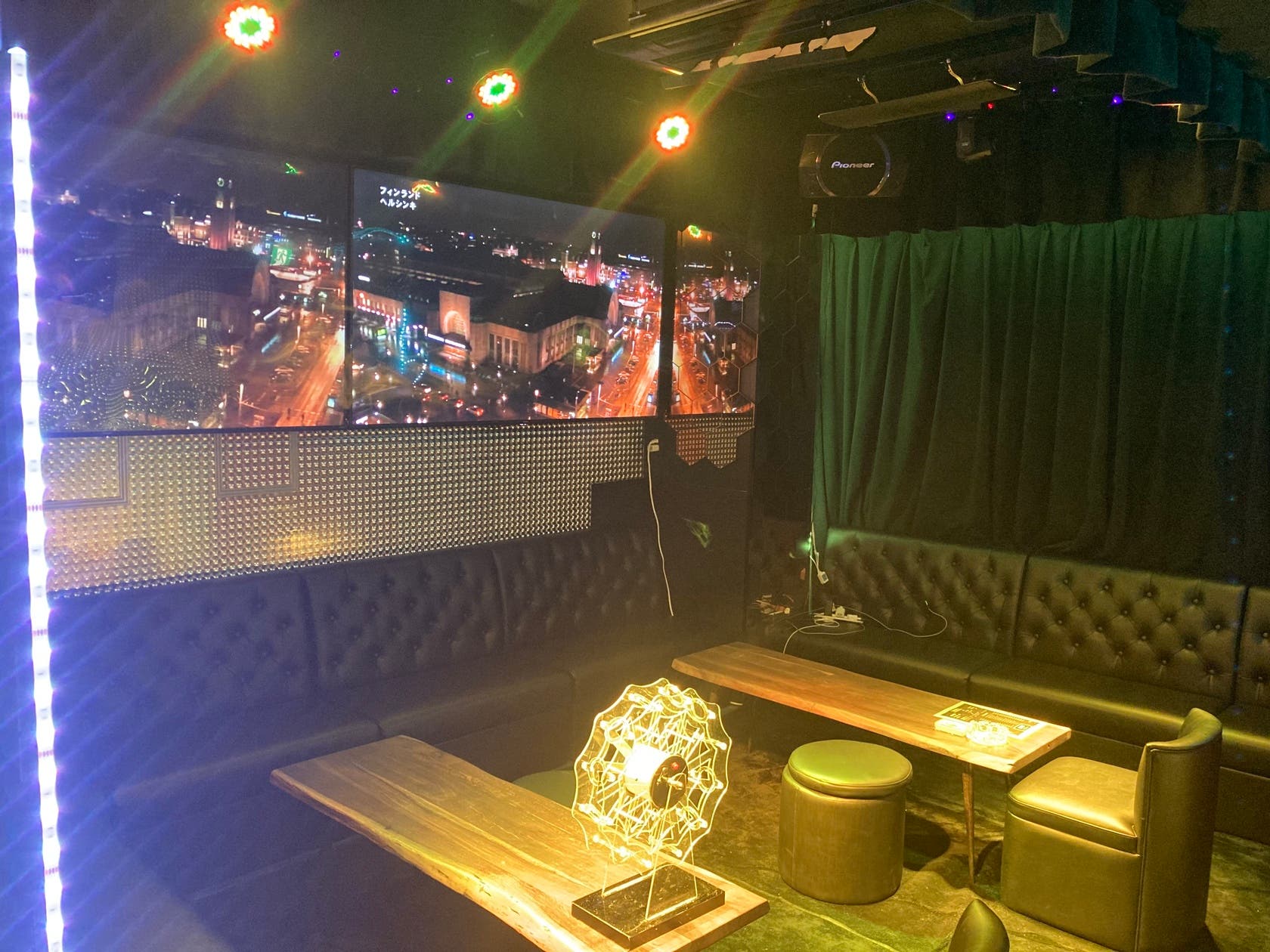 渋谷駅から徒歩3分　ラグジュアリーカラオケBARの写真5