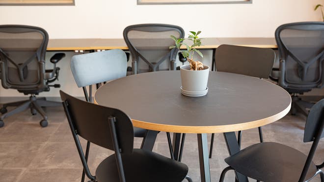 【渋谷駅C2出口徒歩10秒の好立地】渋谷ストリームに隣接。1日利用のデザイナーズオフィス。高速wifi完備。の写真7