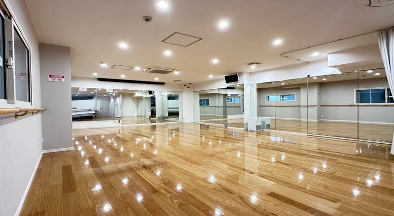 ダンスのできるスタジオ2F 駅から徒歩3分、綺麗！清潔！！フローリング