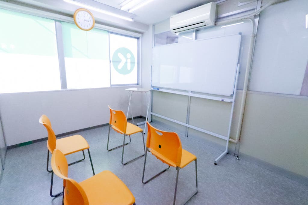 【京王線中河原駅徒歩2分！4名利用可！】駅近！綺麗な室内！WiFi・ホワイトボード・備品類全て無料！ふれあい貸し会議室 中河原Aの写真9