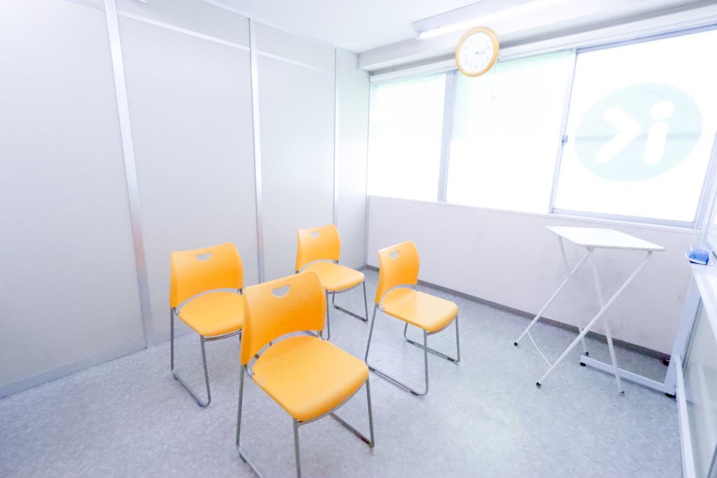 【京王線中河原駅徒歩2分！4名利用可！】駅近！綺麗な室内！WiFi・ホワイトボード・備品類全て無料！ふれあい貸し会議室 中河原Aの写真10