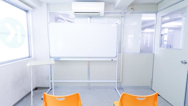 【京王線中河原駅徒歩2分!4名利用可!】駅近!綺麗な室内!WiFi・ホワイトボード・備品類全て無料!ふれあい貸し会議室 中河原Aの写真11