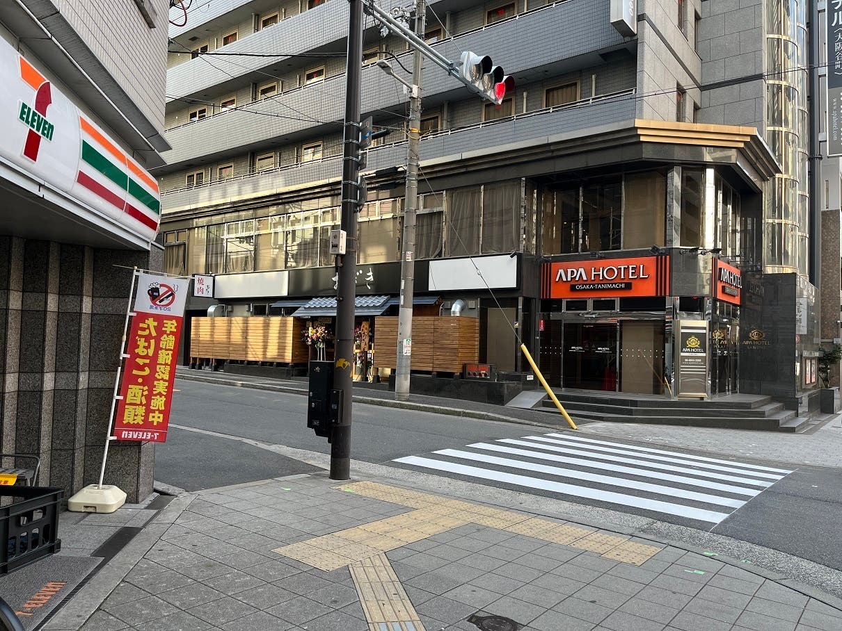 谷町四丁目駅徒歩１分の利便性。低価格で換気ができる完全個室の会議室。定員14名。テーブル配置変更可。契約備品有。法務局、官庁近くの写真15