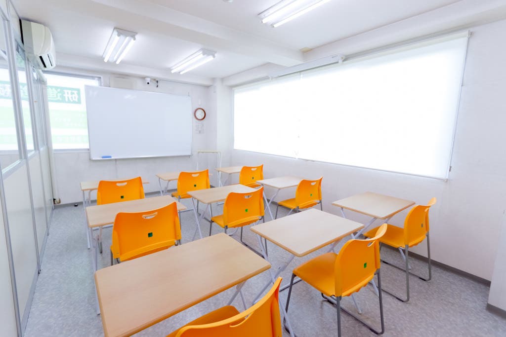 【京王線中河原駅徒歩2分！9名利用可！】駅近！綺麗な室内！WiFi・ホワイトボード・備品類全て無料！ふれあい貸し会議室 中河原Cの写真5