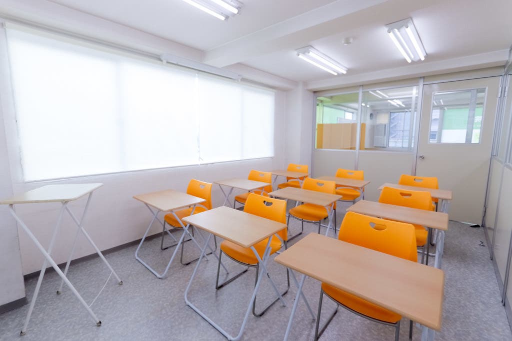 【京王線中河原駅徒歩2分！9名利用可！】駅近！綺麗な室内！WiFi・ホワイトボード・備品類全て無料！ふれあい貸し会議室 中河原Cの写真8