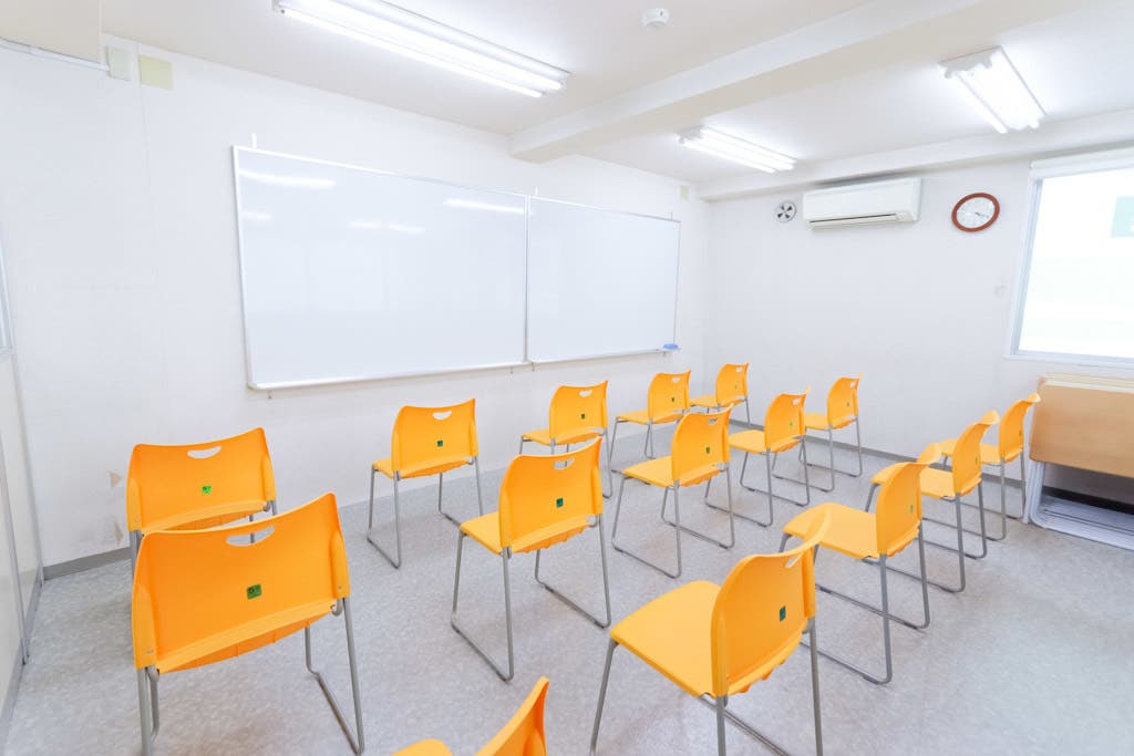 【京王線中河原駅徒歩2分！15名利用可】駅近！綺麗な室内！WiFi・ホワイトボード・備品類全て無料！ふれあい貸し会議室 中河原Dの写真10