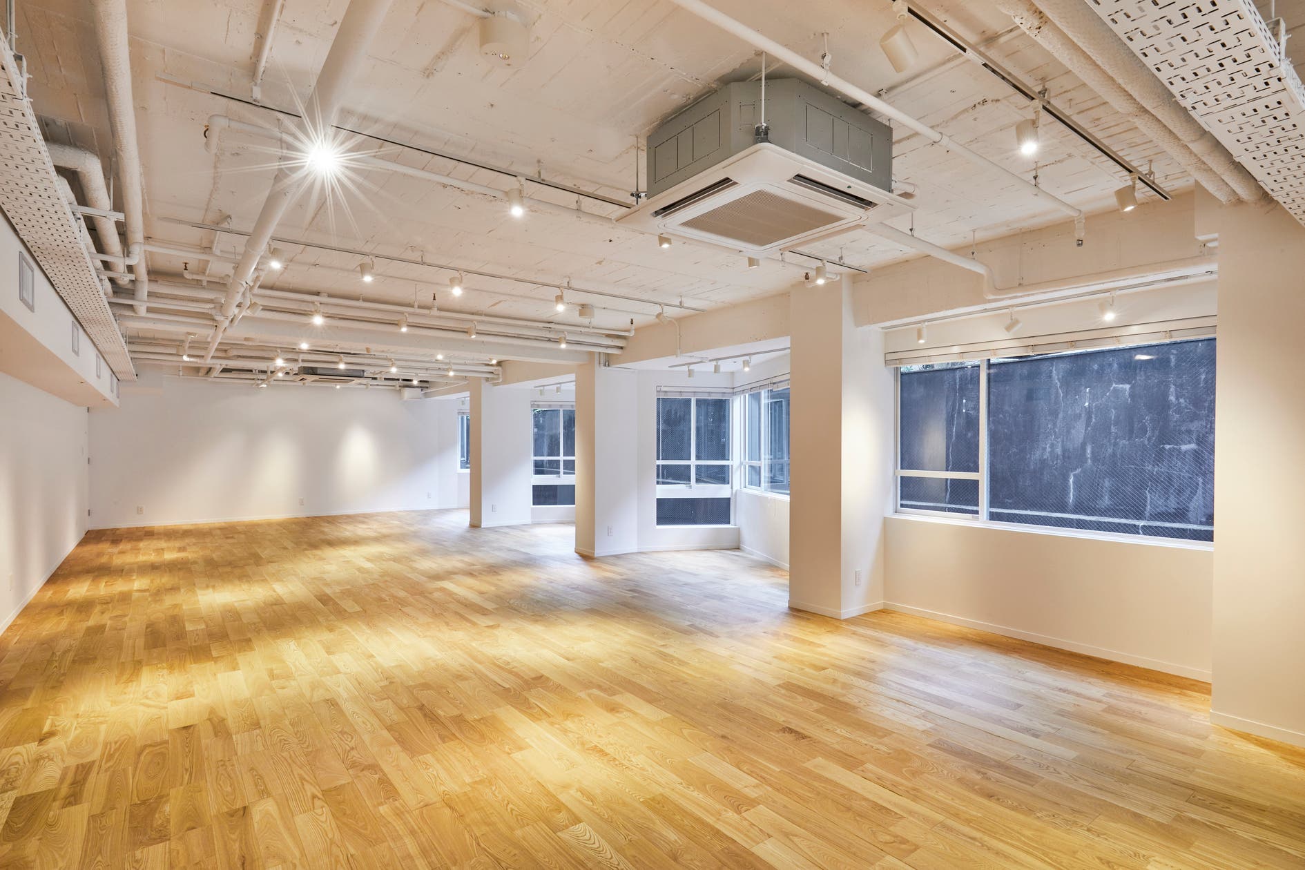 JUNCTION space／JR山手線「原宿」駅徒歩1分　好立地なレンタルスペースの写真1