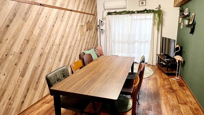 コンビニ目の前♪ゆったりテーブル&ソファ「コルピスカ船橋」/Wi-Fiなど設備無料【船橋南口5分】の写真1