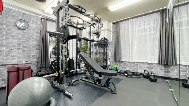 【西新宿駅4分・新宿駅7分】✨地域最安値✨平日昼間さらに価格破壊❗️おしゃれで設備充実!撮影OK!大型鏡の写真3