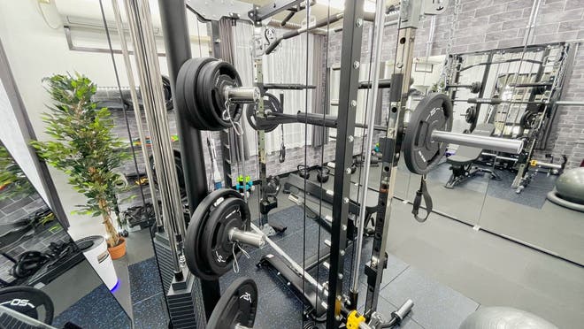 【西新宿駅4分・新宿駅7分】✨地域最安値✨平日昼間さらに価格破壊❗️おしゃれで設備充実!撮影OK!大型鏡の写真5