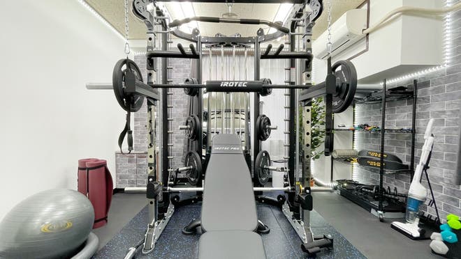 【西新宿駅4分・新宿駅7分】✨地域最安値✨平日昼間さらに価格破壊❗️おしゃれで設備充実!撮影OK!大型鏡の写真6