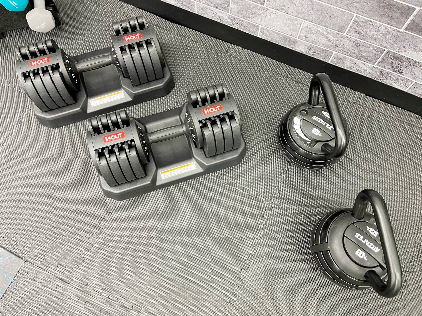 【西新宿駅4分・新宿駅7分】✨地域最安値✨平日昼間さらに価格破壊❗️おしゃれで設備充実！撮影OK！大型鏡の写真11