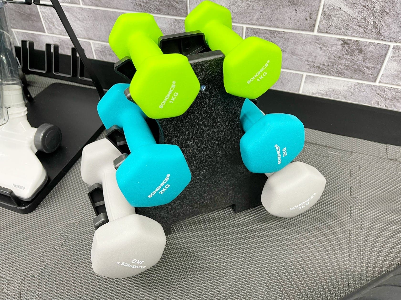 【西新宿駅4分・新宿駅7分】✨地域最安値✨平日昼間さらに価格破壊❗️おしゃれで設備充実！撮影OK！大型鏡の写真12