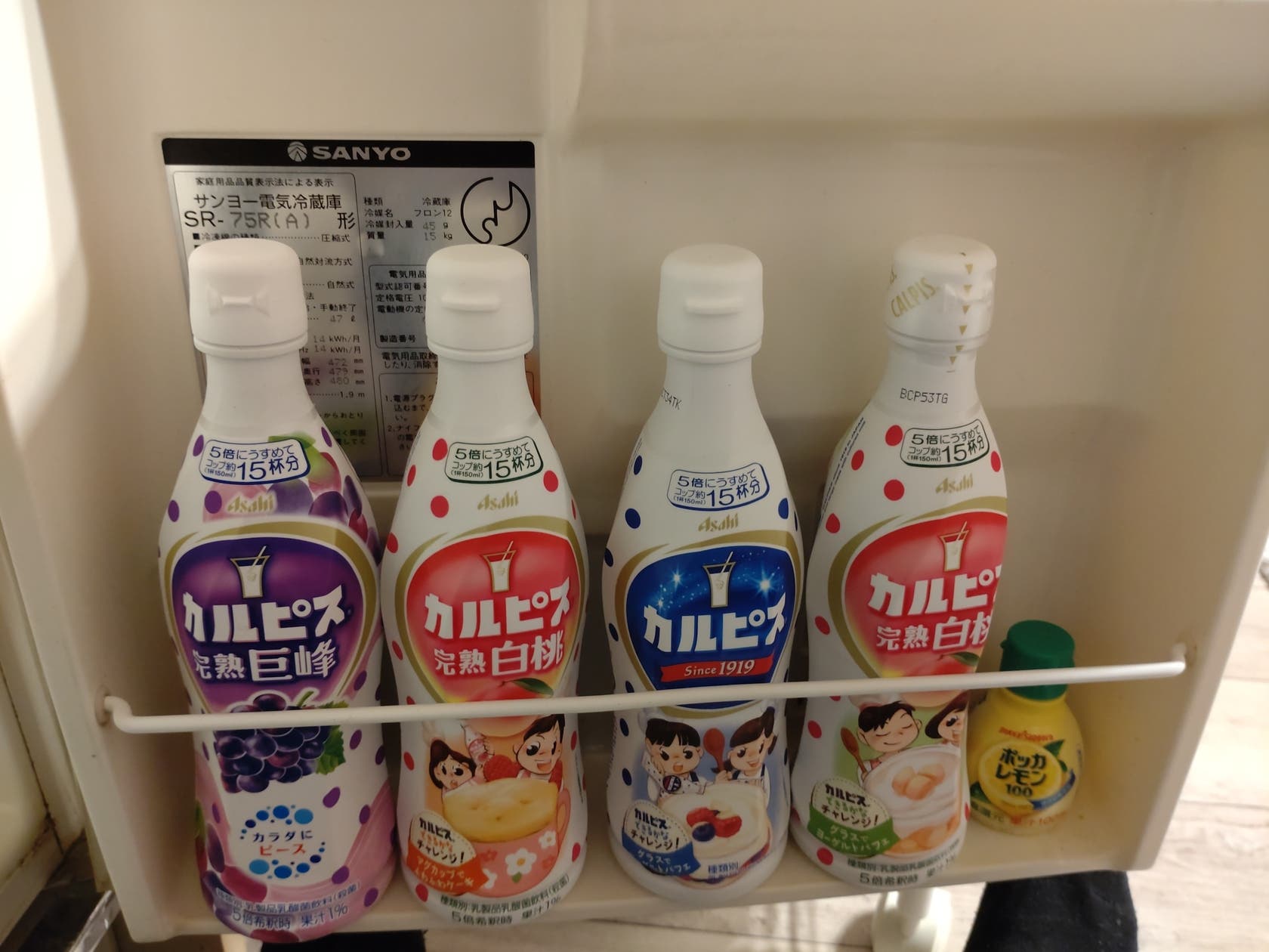 【大人気４人ぐらいのおしゃべりスペース】クリスマス🌟ゲーム多数🗑ゴミ箱利用可🍕鍋パ/タコパ/合コン/女子会/DVD鑑賞の写真8