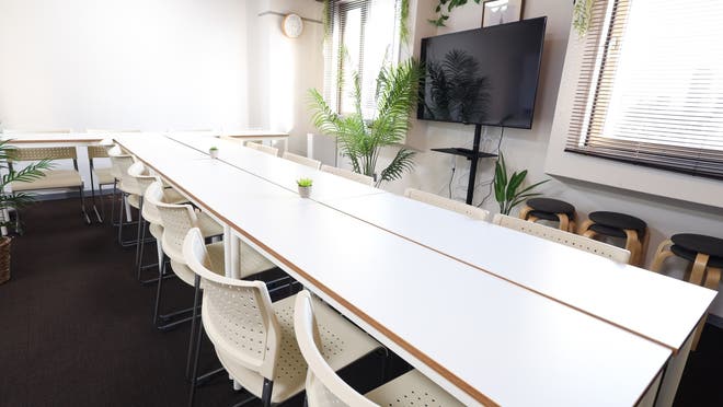 四ツ谷駅🚶♂️2分🍀最大20名可🍀 光WIFI/大モニター/ホワイトボード/施術ベッド備品全無料✨1日プラン有✨会議/ゲームの写真14