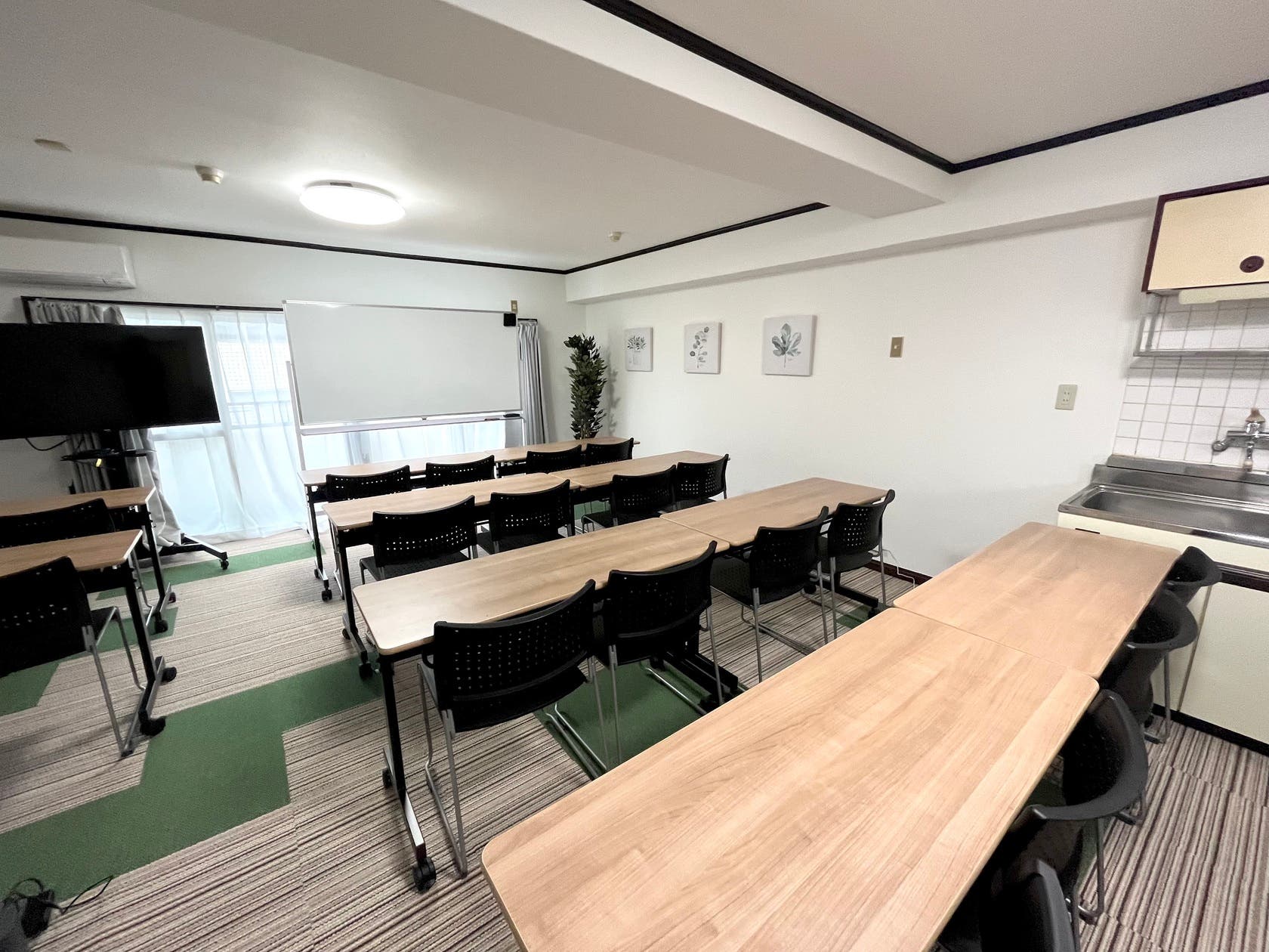 ＜浅草駒形会議室＞駅1分🚃Wi-Fi📶大型モニター🖥セミナー/研修/会議/ボドゲ/ワークショップの写真5