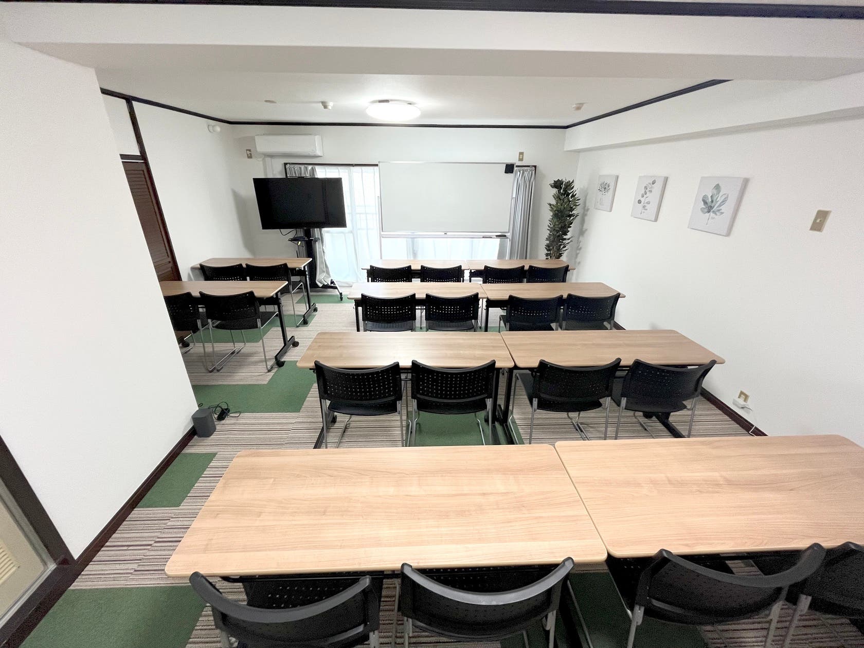 ＜浅草駒形会議室＞駅1分🚃Wi-Fi📶大型モニター🖥セミナー/研修/会議/ボドゲ/ワークショップの写真6