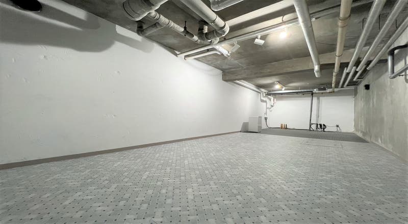 【駒込駅3分】招待制のアパレル展示会やギャラリー用途に適したインダストリアルなスペース。クローズドなPRイベントにも最適。