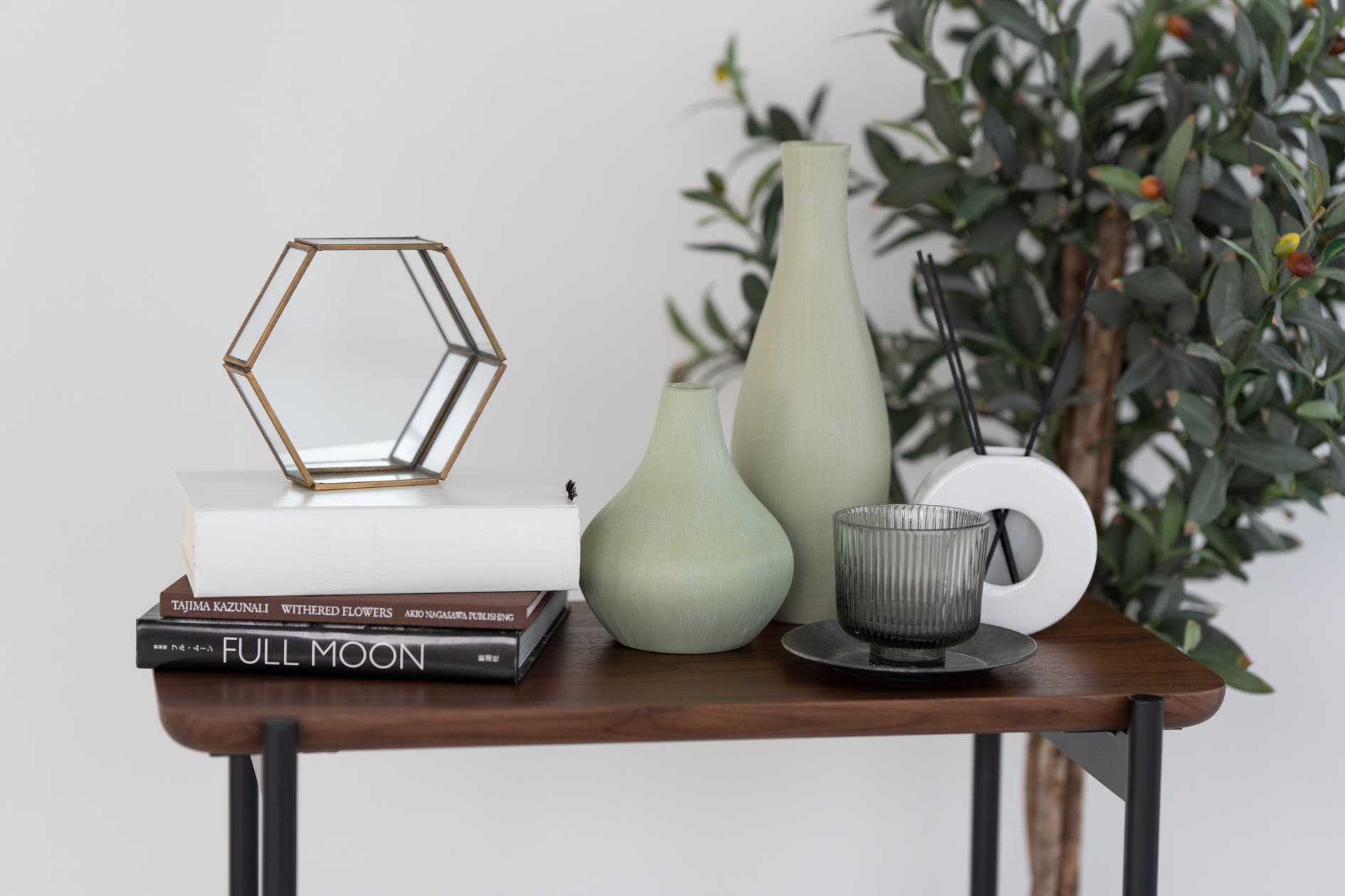 デザイン家具が使える、自然光がたっぷり入る真っ白なレンタルスペースの写真12