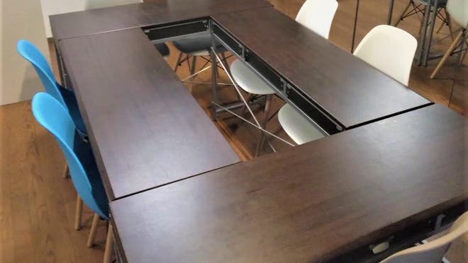 価格破壊‼使わないと損‼天神南駅2分最大10名‼会議やダンスに最適‼大鏡/WIFI/プロジェクター完備‼24時間営業‼の写真7