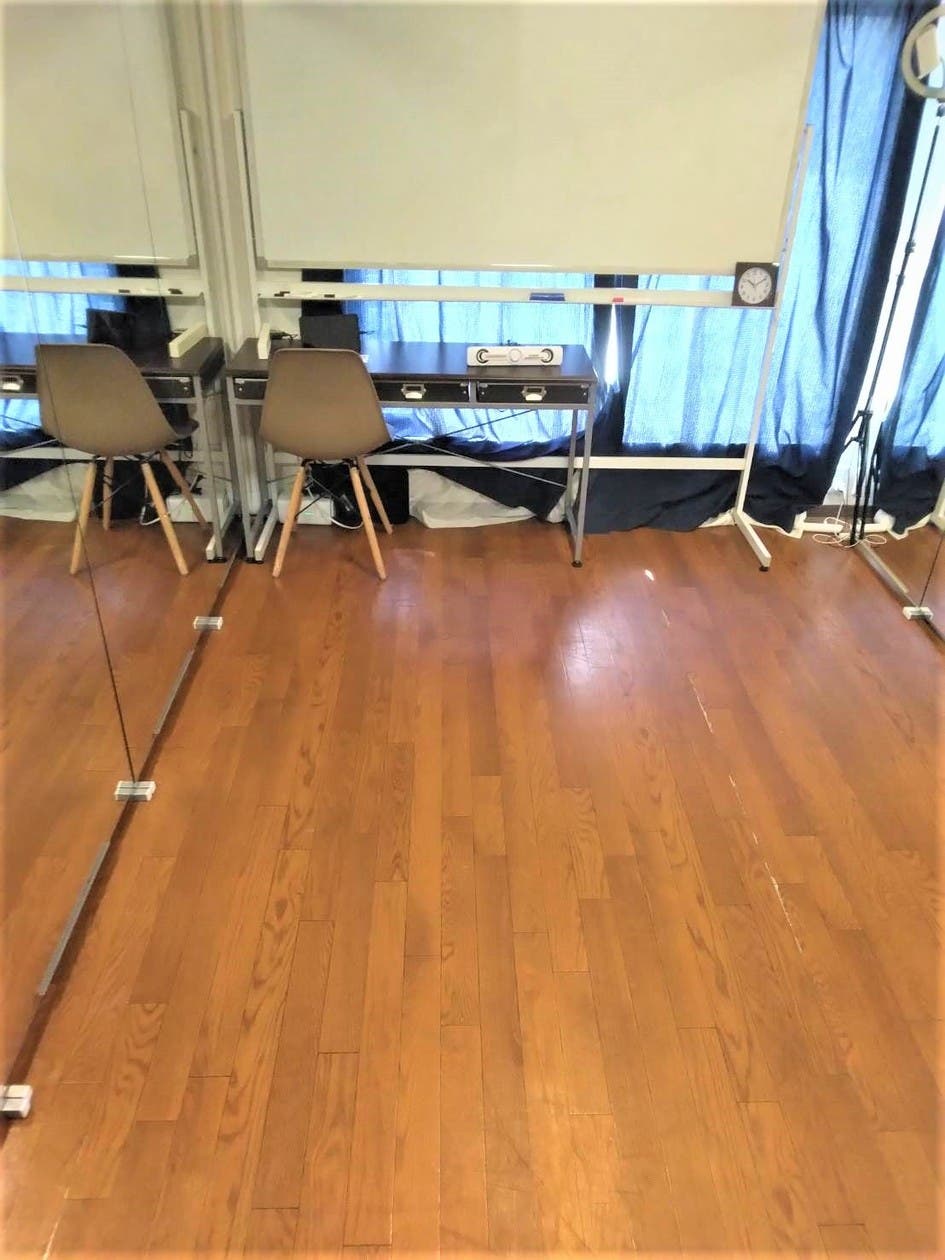 価格破壊‼使わないと損‼天神南駅2分最大10名‼会議やダンスに最適‼大鏡/WIFI/プロジェクター完備‼24時間営業‼の写真8