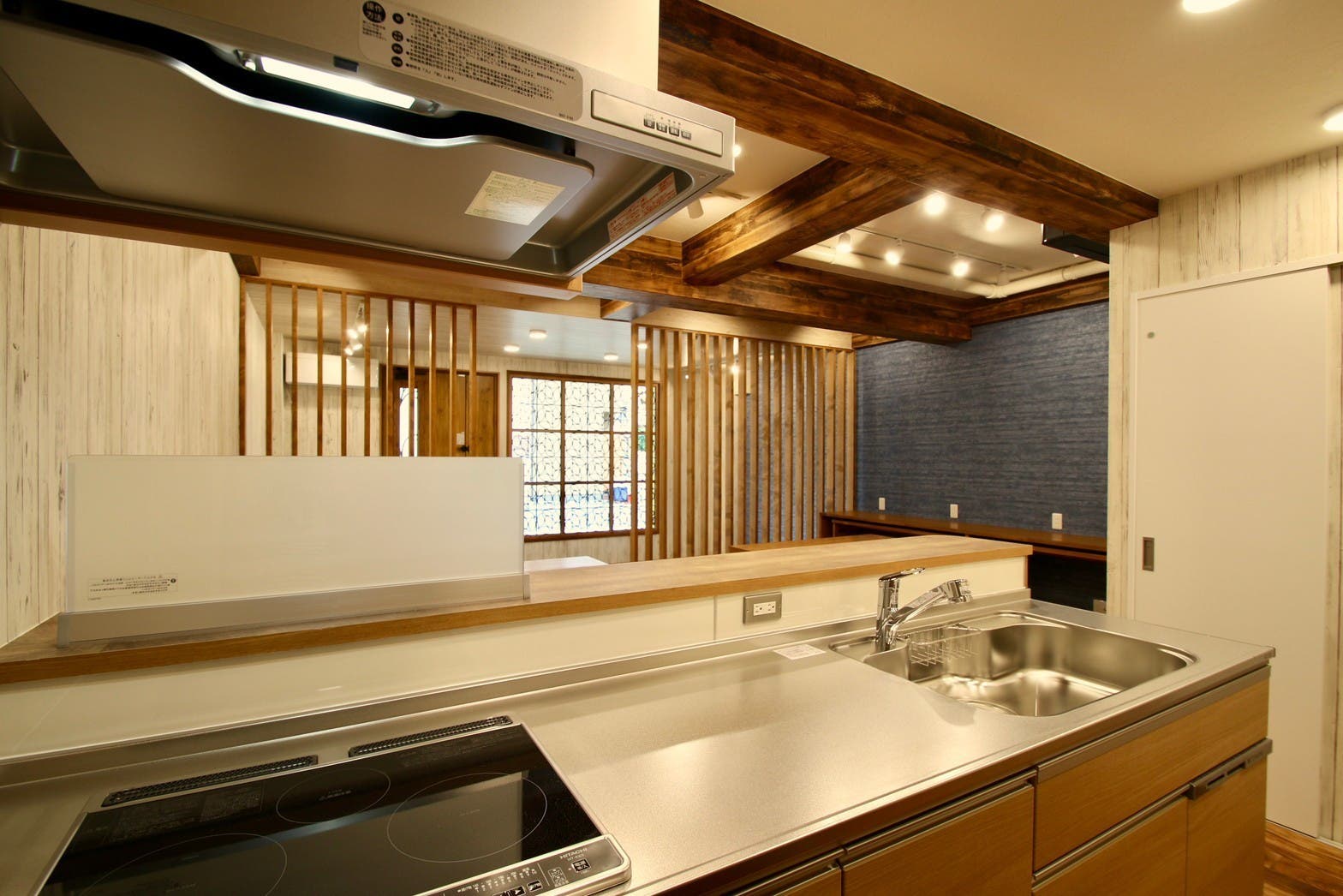 カウンターIHキッチン採用。教室利用などにご利用ください。の写真6