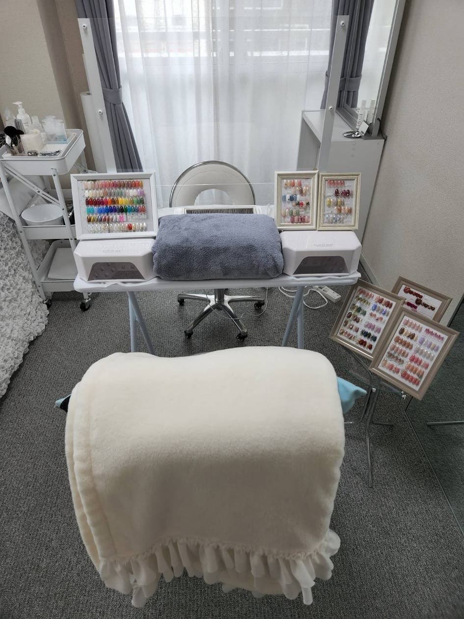 日吉駅徒歩3分☆たくさんの割引プランをご用意☆フットネイルができるのはここだけ！✽パーソナルカラー✽占い等カウンセリングの写真7