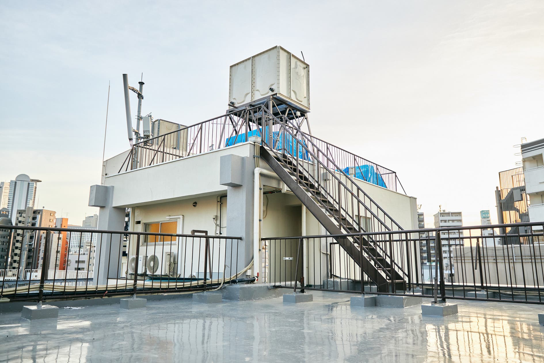 【屋上🌞日当たり抜群】駅近徒歩1分😳 開放的な広々屋上スペース！撮影可能📸 の写真8