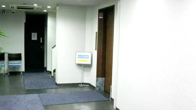 東京会議室 貸会議室オフィス東京 D会議室/5階【東京駅徒歩5分/スタッフ常駐/高速無料Wi-Fi/スクール27名利用可能】の写真5