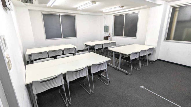 水道橋2分🌸九段下神保町8分🌸25名収容の広々会議室🌸爆速サクサクWifiの写真2