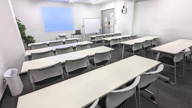 水道橋2分🌸九段下神保町8分🌸25名収容の広々会議室🌸爆速サクサクWifiの写真1