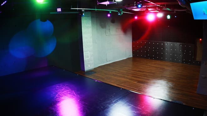 【BUZZ LIVE 赤坂】の写真4