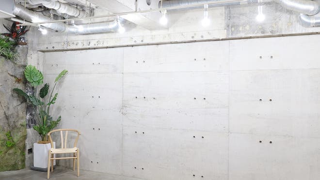 《地下スケルトン》配管むき出し、コンクリ打ちっぱなし、移動式大型背景パネル、背景6種類【RIVERLD池袋スタジオ】の写真10