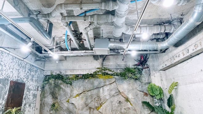 《地下スケルトン》配管むき出し、コンクリ打ちっぱなし、移動式大型背景パネル、背景6種類【RIVERLD池袋スタジオ】の写真13