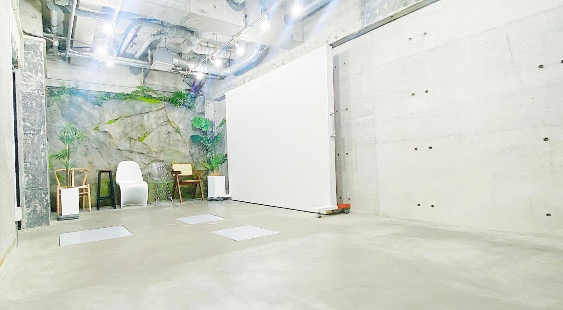 《地下スケルトン》配管むき出し、コンクリ打ちっぱなし、移動式大型背景パネル、背景6種類【RIVERLD池袋スタジオ】の写真7