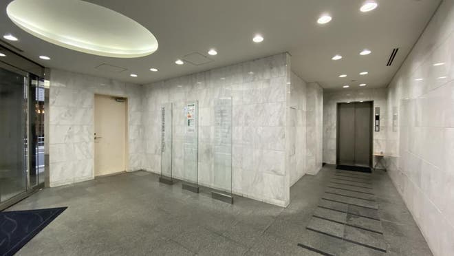 【銀座駅他2駅から3分以内】定員6名/オンライン会議・研修・面談に最適/待合スペース無料ドリンク有/モニタ・Webカメラが好評の写真11