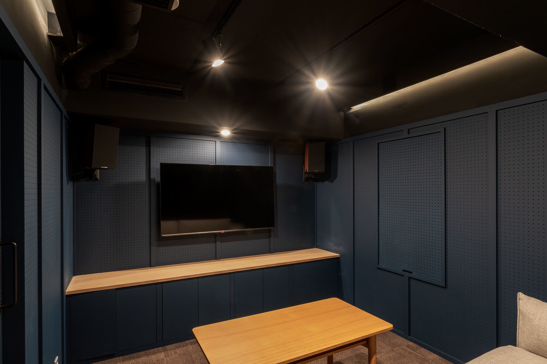 【六本木駅から徒歩１分の好立地】高級感のあるバースペースの写真5