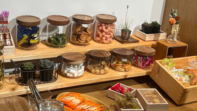 【町田 おしゃれなカフェ風ワークスペース】全席WEBミーティング可能/駐車場無料/フリードリンク&スナックの写真10