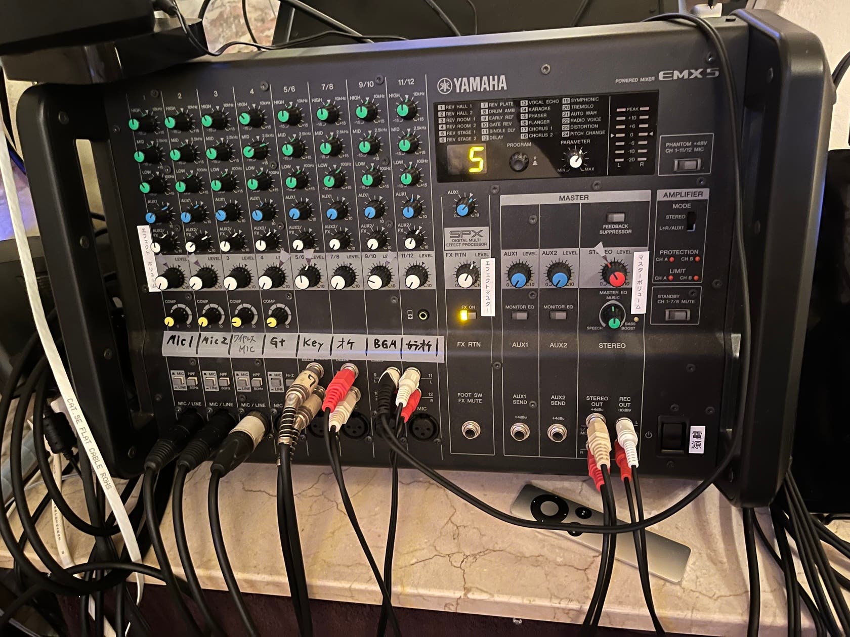 【北新地駅徒歩5分】北新地ど真ん中にある大理石とシャンデリアがある上品なミュージックサロン（飲食店）の写真6