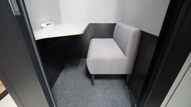 <ミニマルワークスペース J Smile FOODS MARKET No.2>個室ワークブース💼Wi-Fi📶テレワーク/自習の写真5