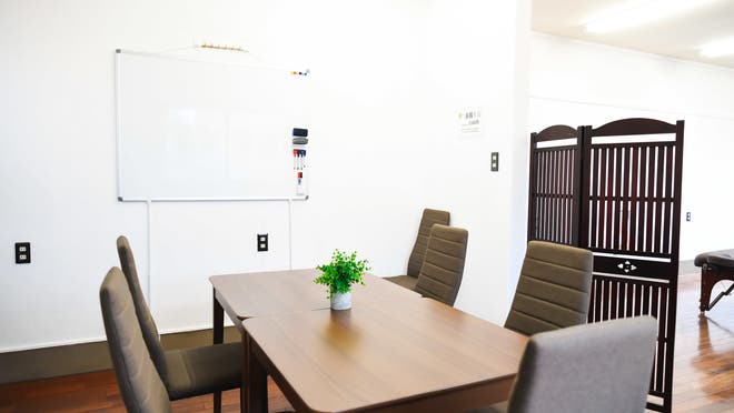 大和駅3分 レンタルサロンLiLi大和(会議室利用)の写真4
