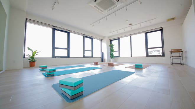 【studio_MINT】西船橋駅北口2分/明るくて綺麗なスタジオでヨガ、ピラティス/2面鏡でプライベートレッスンにも最適!の写真4