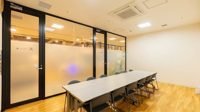 【定員12名】会議、セミナー、ワークショップに最適!の写真1