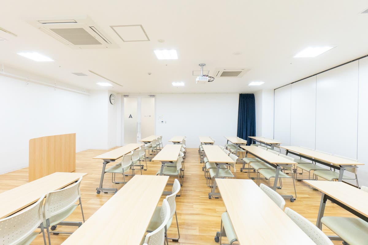 【定員45名/イベントルームC】京阪枚方市駅直結！セミナーや会議、展示会、イベントに最適！の写真3