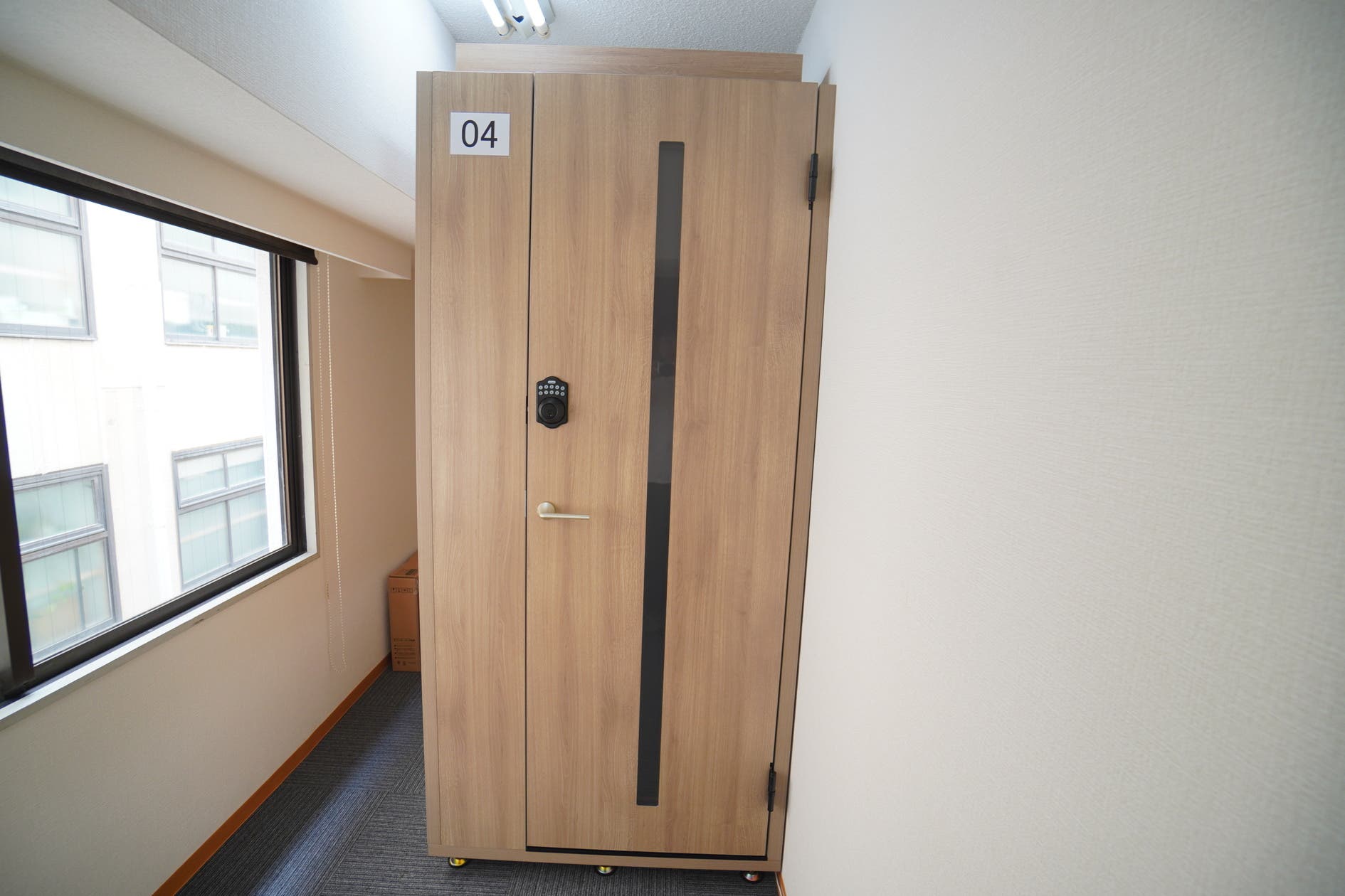 ＜ミニマルワークブース新大阪No.1＞完全個室ワークブース💼Wi-Fi📶電源🔌テレワーク/ZOOM/自習/作業場所の写真6